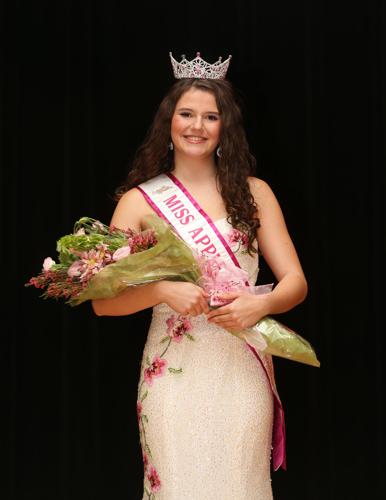 Miss Apple Blossom Volunteer, Miss Apple Blossom Teen Volunteer crowned ...