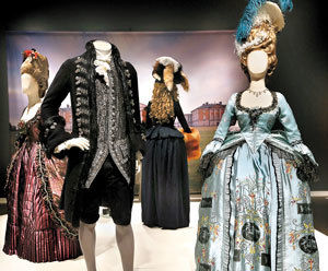 Cut! Costume and the Cinema: Museum showcases Hollywood movie costumes ...