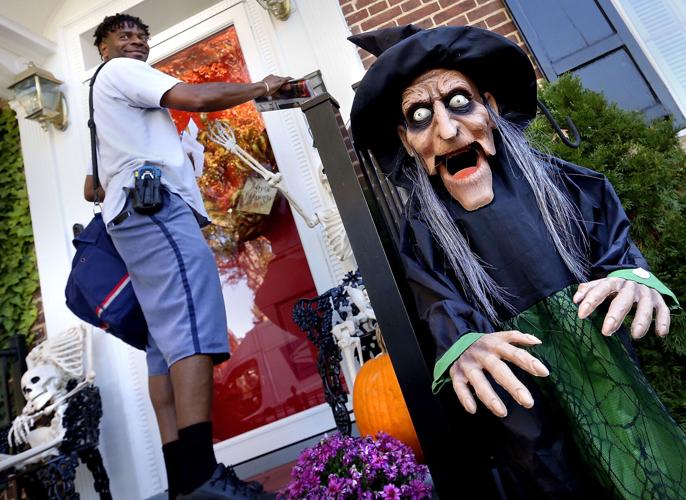 Halloween scenes | Eedition | winchesterstar.com