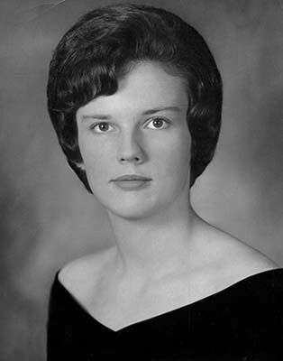 Sharon W. Williamson | Obituaries | winchesterstar.com