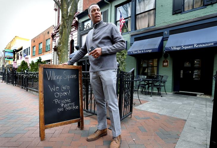 square window sign positive