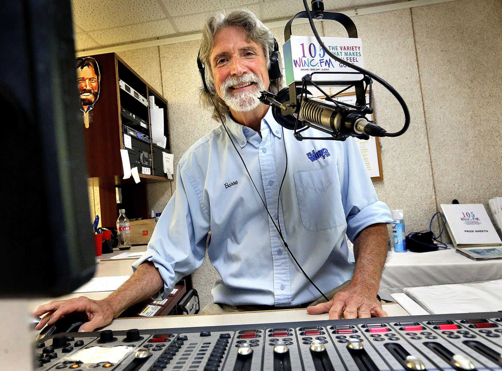 92.5 winc fm store