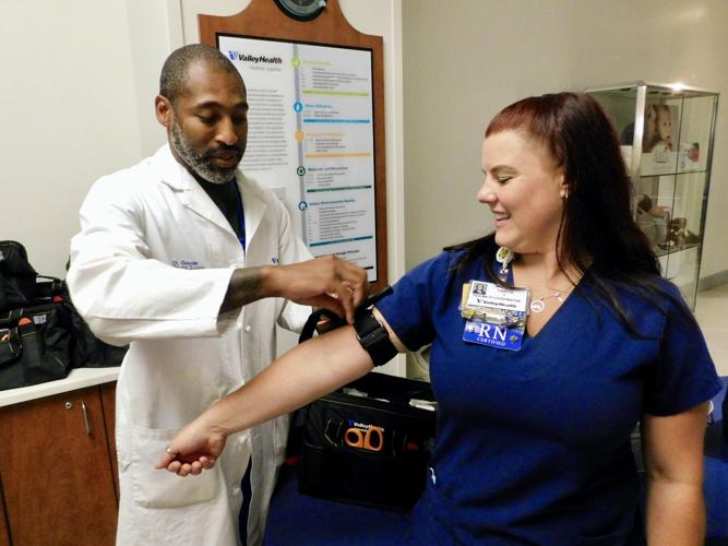 Foundation presents life-saving equipment to city police | Winchester ...