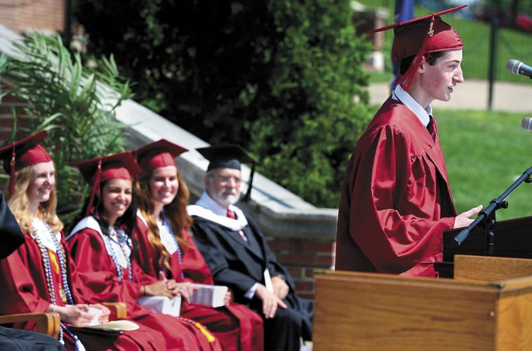 Winchester School Board votes to eliminate valedictorian, salutatorian ...