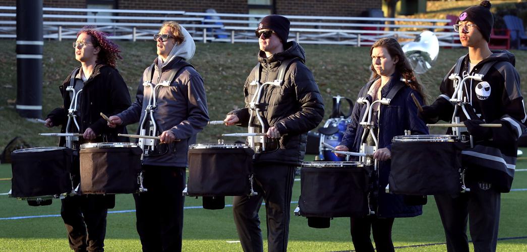 Counting down the days: SU bands, cheer team departing soon for London ...