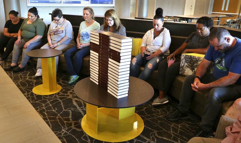 Gideons dedicate Bibles at new hotel | Winchester Star | winchesterstar.com