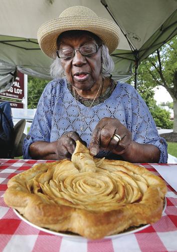The pie's the limit at first Geneva Jackson baking contest | News ...