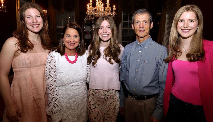 Ready for her reign: Returning to Winchester for the third time, Bella ...