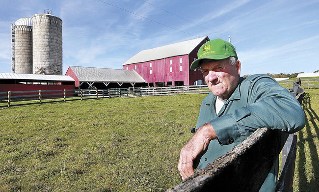 Farmhand celebrates 50 years on the job | News | winchesterstar.com