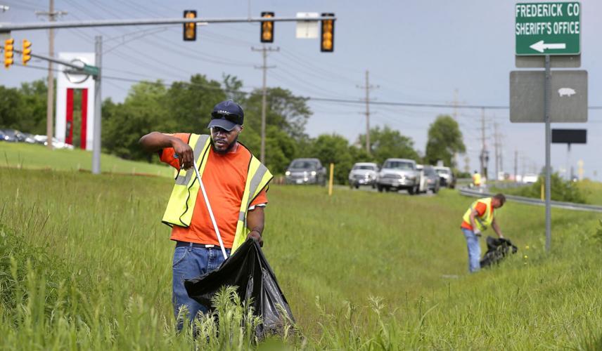 Tons of savings: Inmate cleanups reduce litter, costs | Winchester Star ...