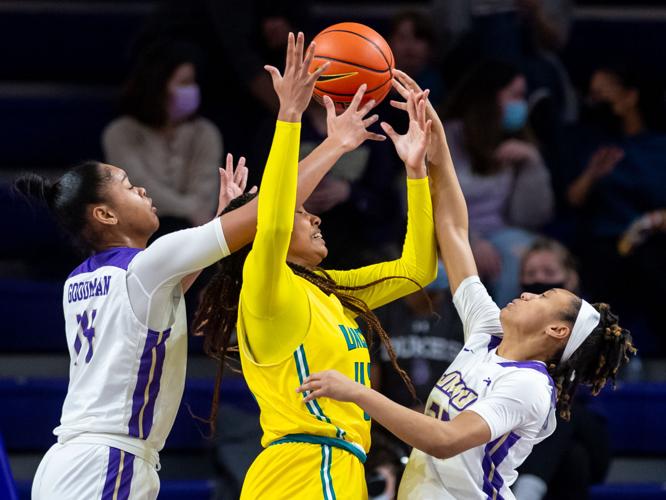 JMU Soars Past Seahawks | | winchesterstar.com