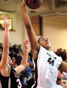 Handley boys deal Warriors 1st district loss | Sports | winchesterstar.com