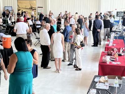 Hob Nob in the Valley | Winchester Star | winchesterstar.com