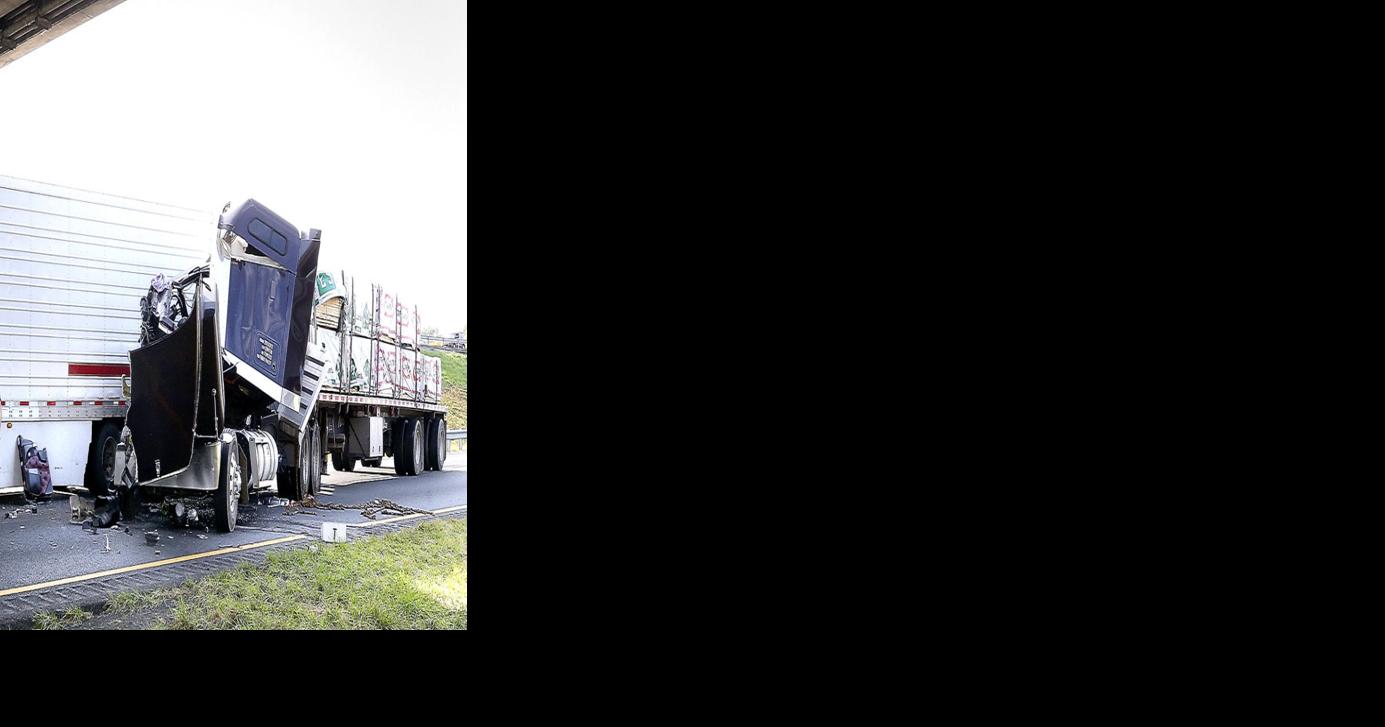 Tractor-trailers crash on I-81 | | winchesterstar.com