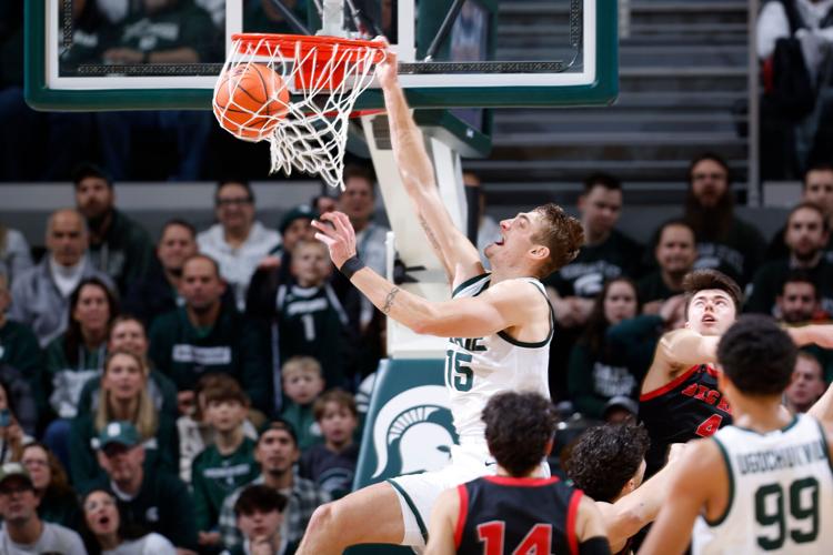 Jeremy Fears Jr. has career-high 21 points in No. 9 Michigan State's ...