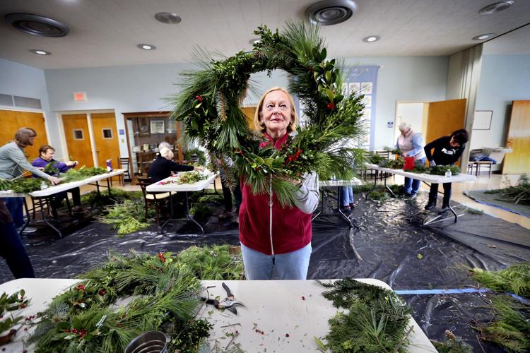 Wreath makers | Winchester Star | winchesterstar.com