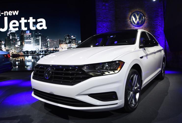 Auto review: Volkswagen redesigns 2019 Jetta for U.S. market ...