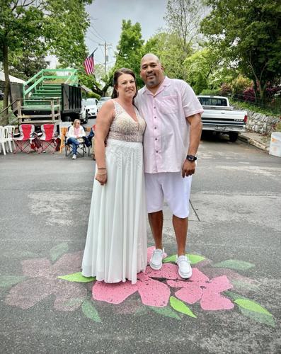Love blooms on Saturday's Grand Feature Parade route | Winchester Star ...