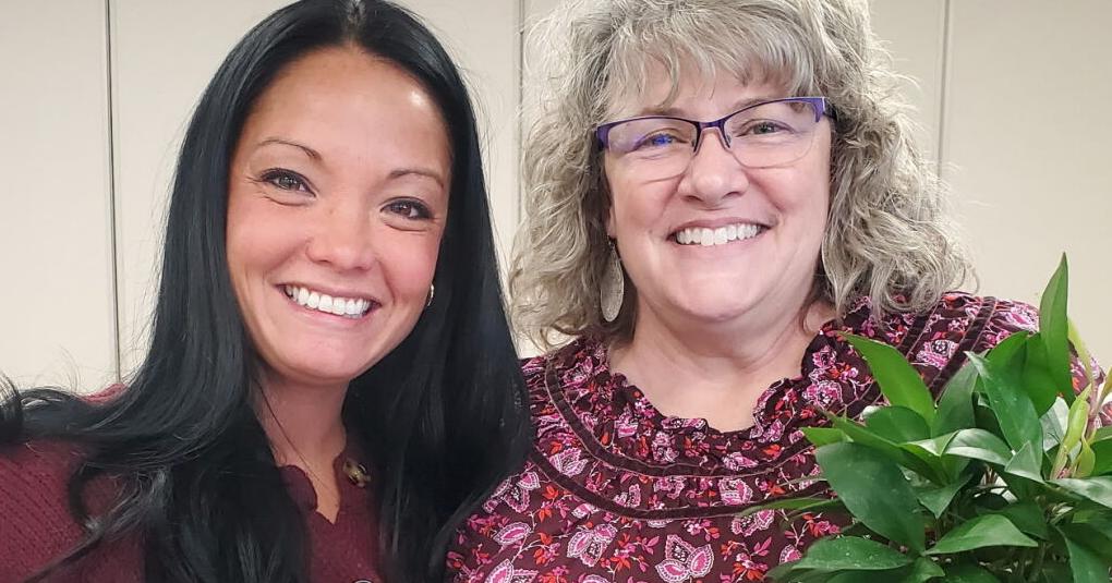 Birthright presents volunteer award | Community | winonapost.com