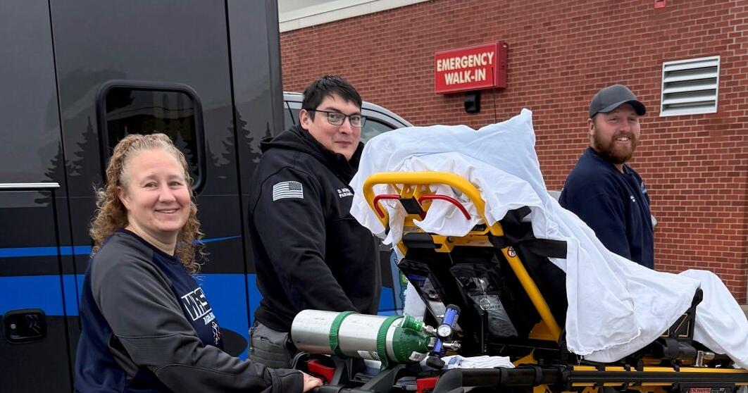 Wabasha celebrates hometown EMS heroes | Community | winonapost.com