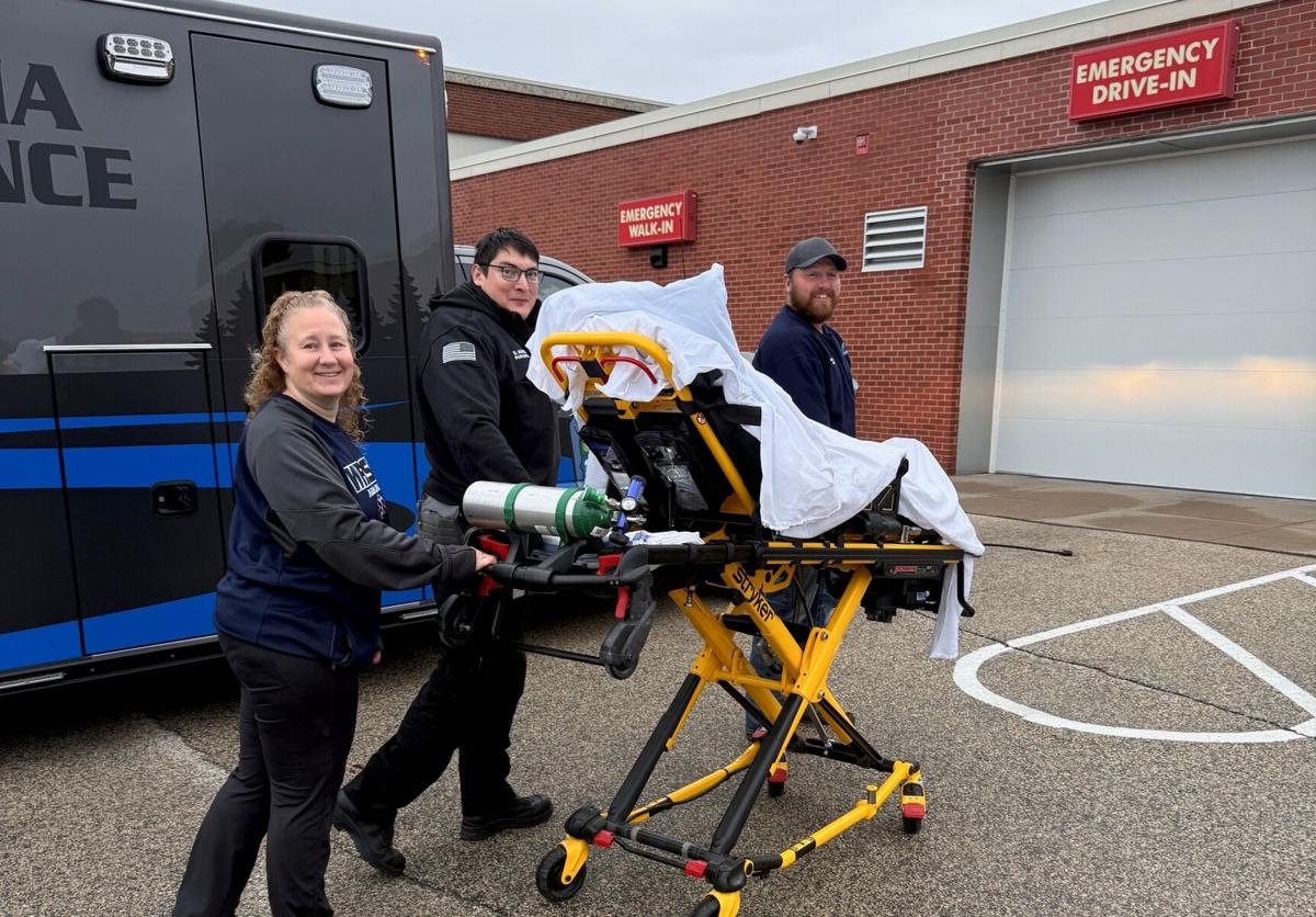 Wabasha celebrates hometown EMS heroes | Community | winonapost.com