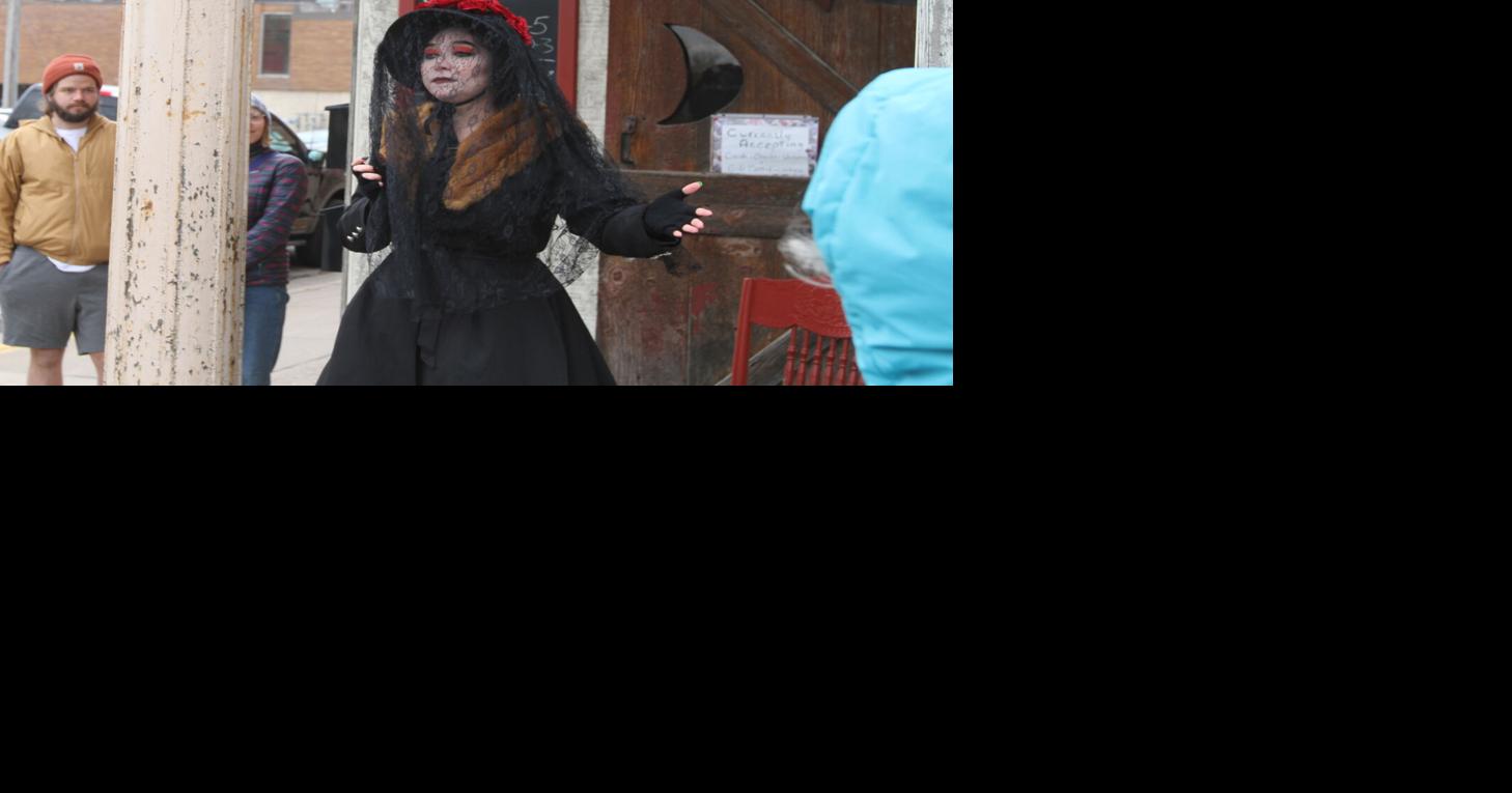 Haunted history walks explore local legends | News | winonapost.com