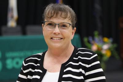 Holte honored with Outstanding Alumni Award | Community | winonapost.com