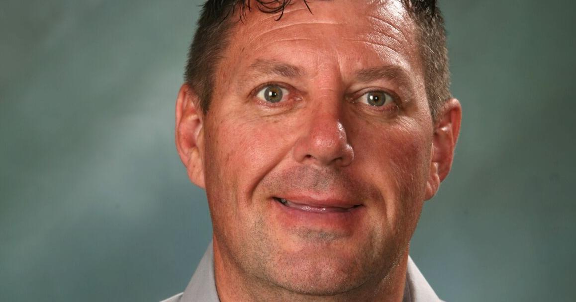 Aaron Repinski (R) | | winonapost.com