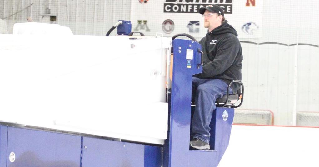 Behind the scenes with Zamboni drivers | Features | winonapost.com