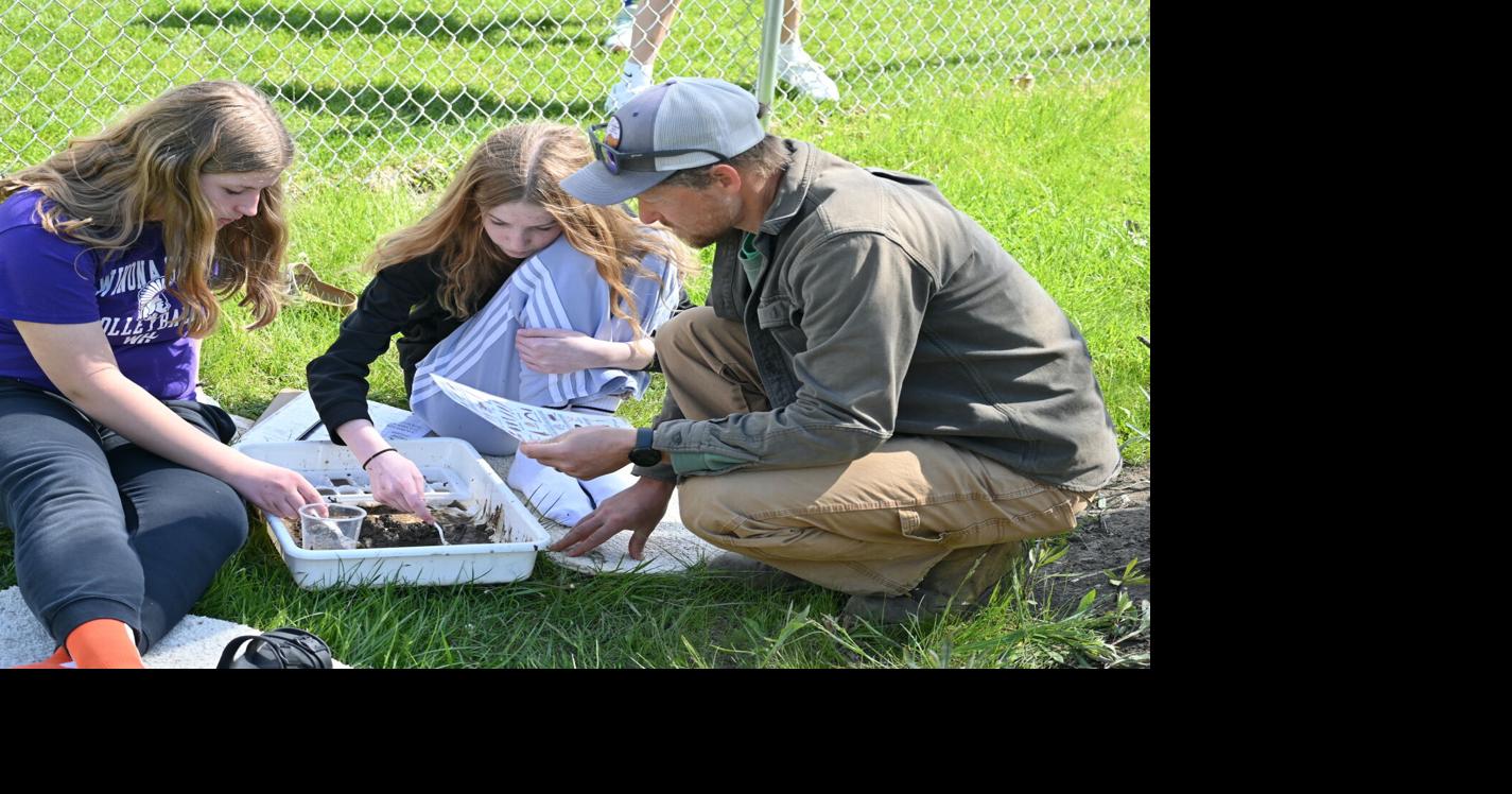WAPS parent, landscaper helps teacher restore WMS pond | Community ...