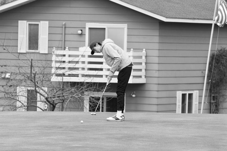 Winhawk golfers are on the upswing | Sports | winonapost.com