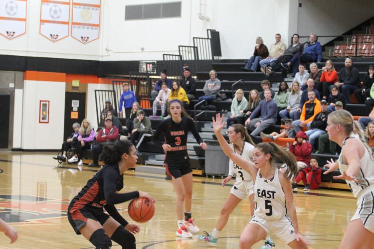 In down-to-the-wire game, Winhawks fall 52-50 | Sports | winonapost.com