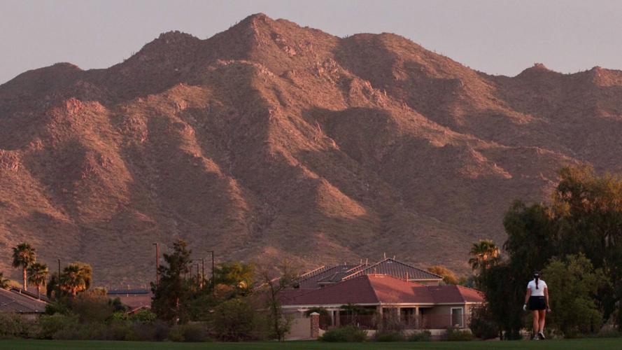Photos: Ex-Badgers golfer Emily Lauterbach of Hartland makes her debut ...