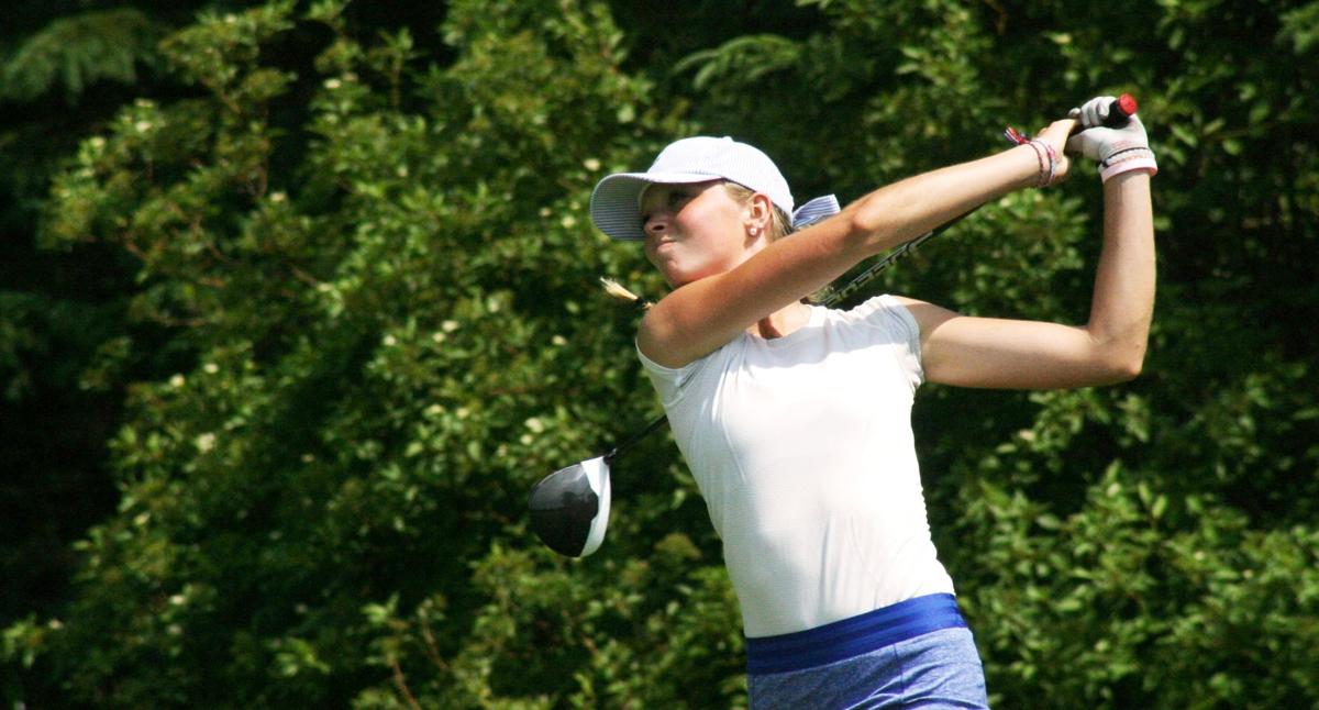 Badgers' Jessica Reinecke leads 18 women's college golfers from ...