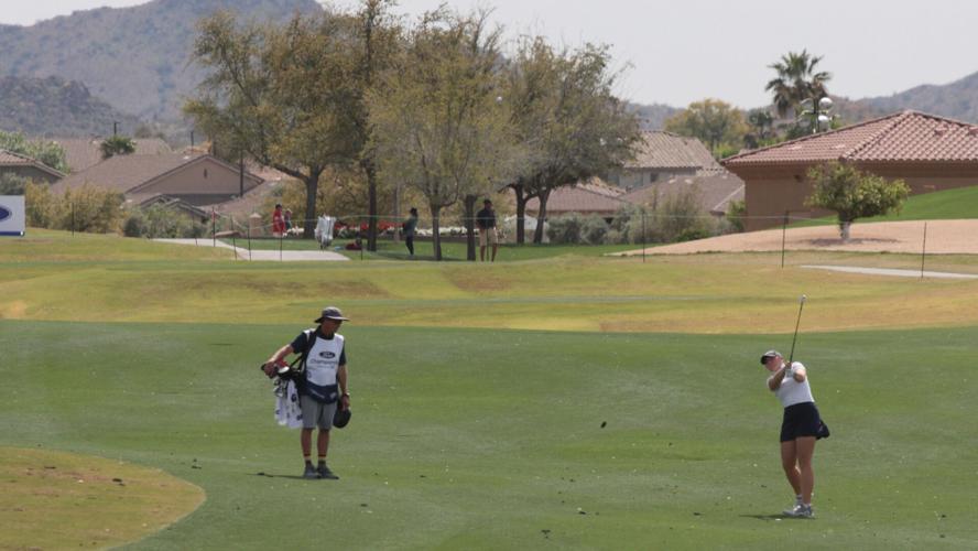 Photos: Ex-Badgers golfer Emily Lauterbach of Hartland makes her debut ...