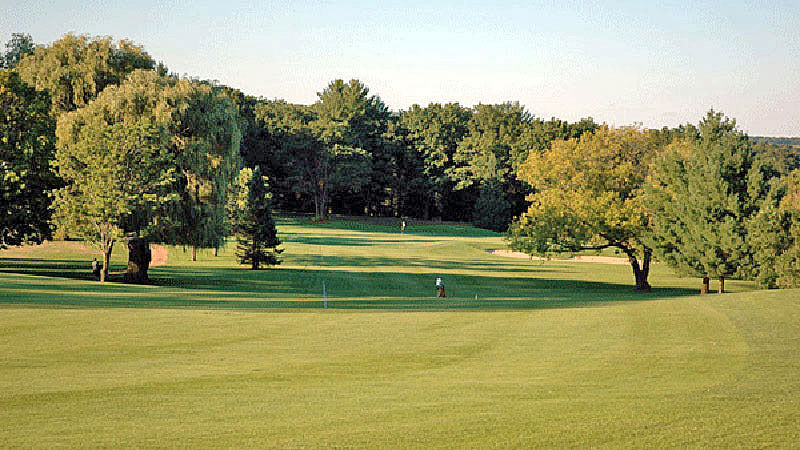 Take it from the 'Now We Go' gang: Go play the woodsy, well-manicured ...