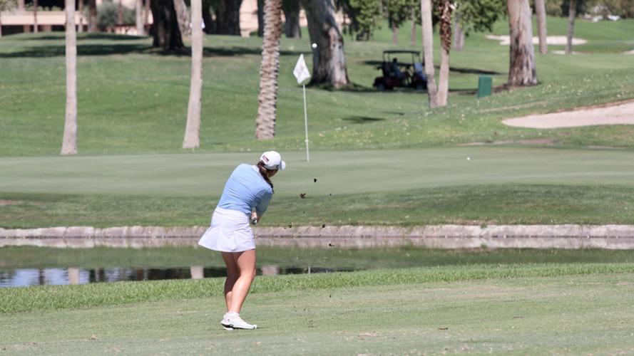 Photos: Wisconsin's Bobbi Stricker, Emily Lauterbach, Taitum Beck tee ...