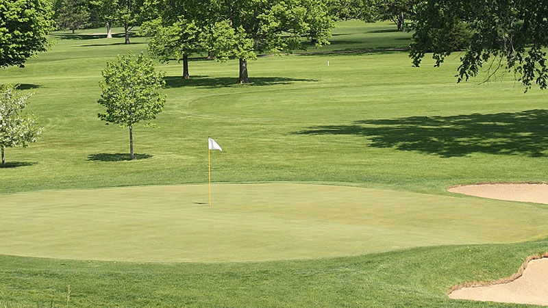 With holes that tease and a setting that delights, Lake Wisconsin CC is ...