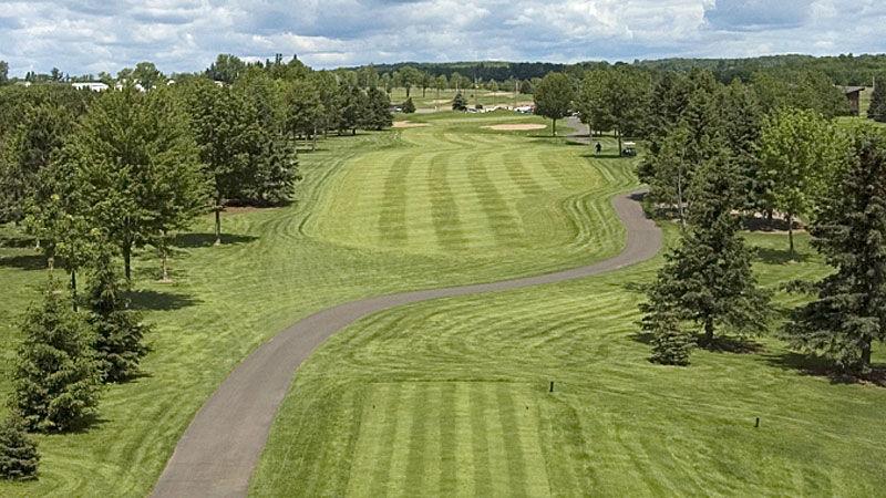 Turtleback's scenic beauty and reasonable green fees draw golfers far ...