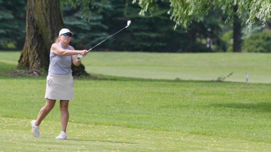 Two peas in pod, Maggie Leef holds off Syd Wells to win Wisconsin State ...