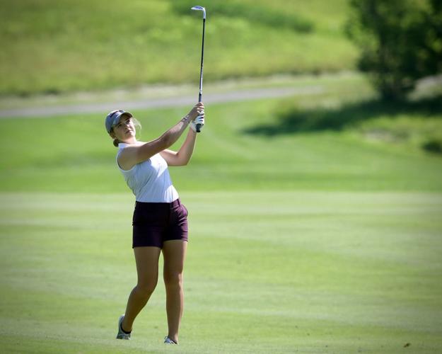 Racine's Sarah Busey survives early wake-up call, completes WWSGA sweep ...