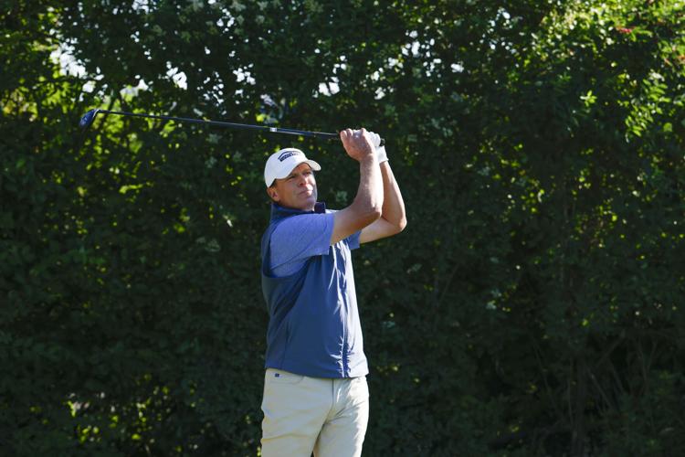 Steve Stricker's chase of U.S. Senior Open title had him 2 back after ...