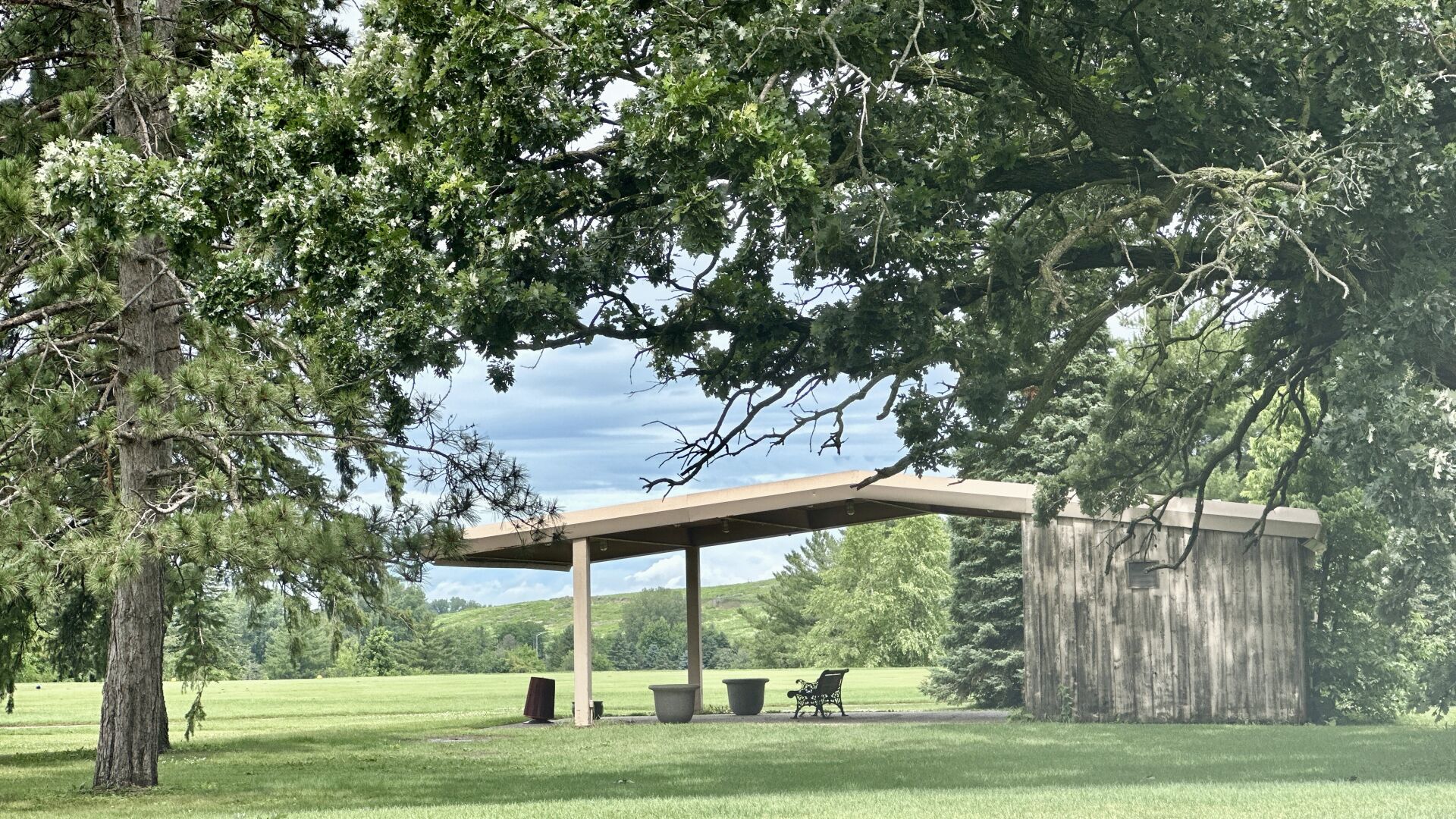 One more chance to play one last round at Yahara Hills East gives me ...