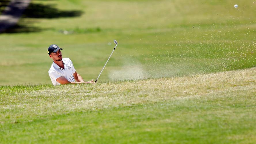 Freshman Max Lyons shoots 8-under 64 to lead Marquette to a five-shot ...