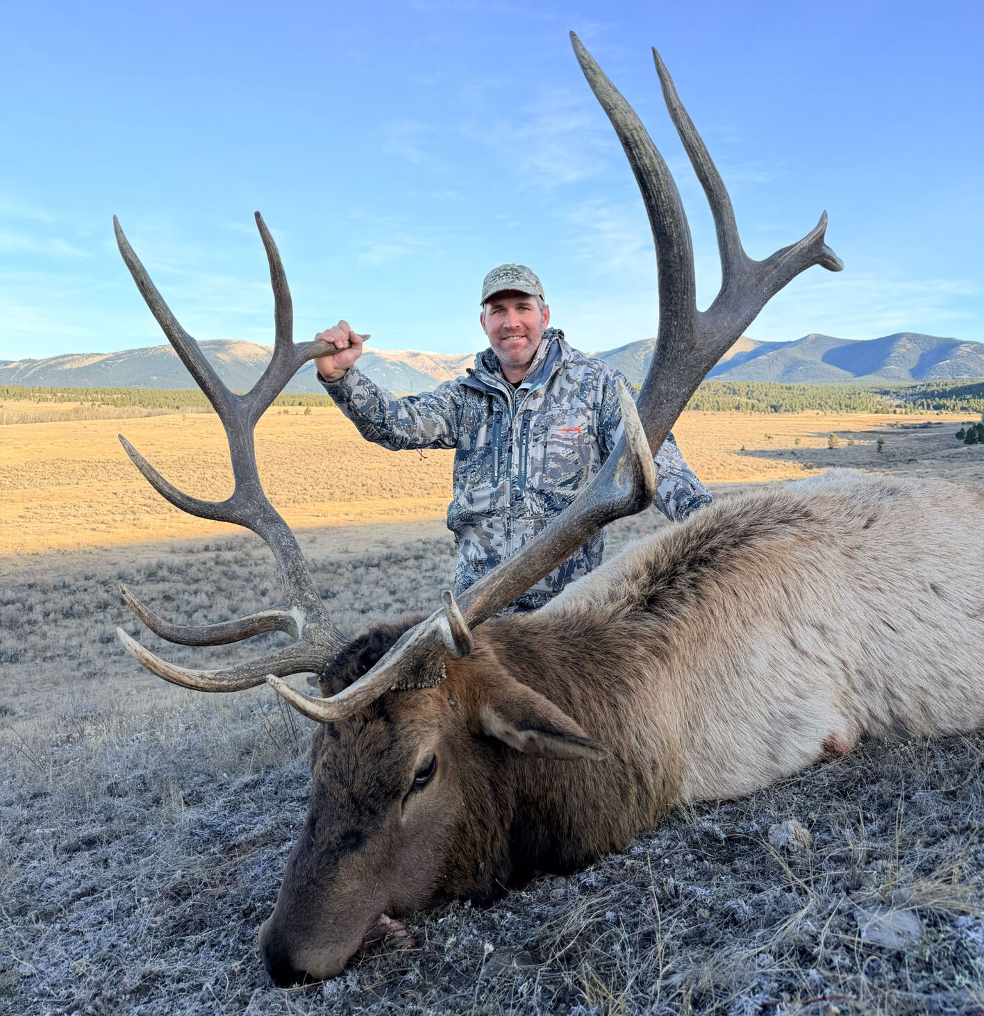 The Sweet Spot: UW vs. Army at Whistling Straits; 2026 Platinum Passport on sale; Blackhawk CC ...