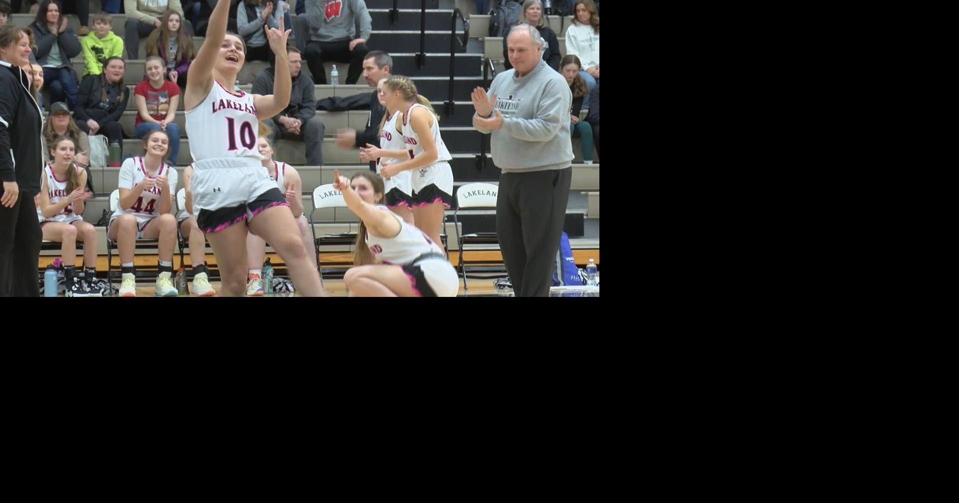 Ouimette sisters combine for 48 points in win over Xavier | News | wjfw.com