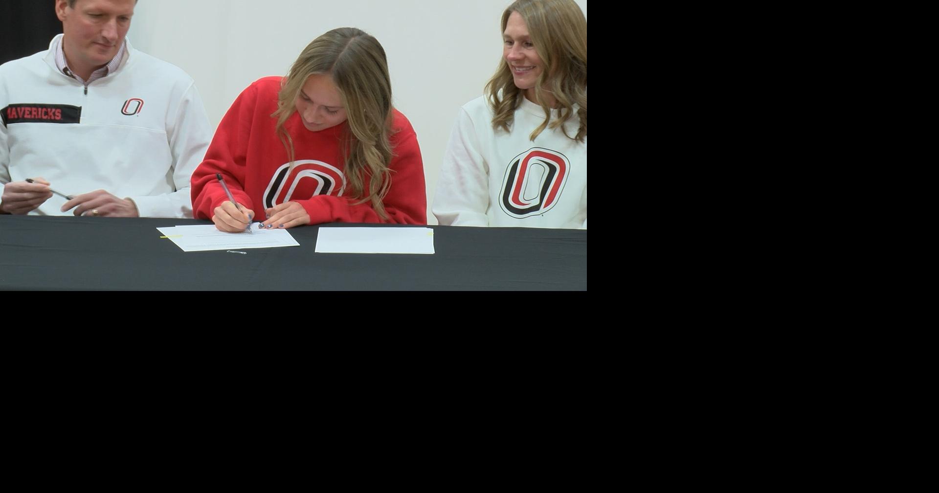 Medford's Meredith Richter Signs National Letter of Intent to Run for ...