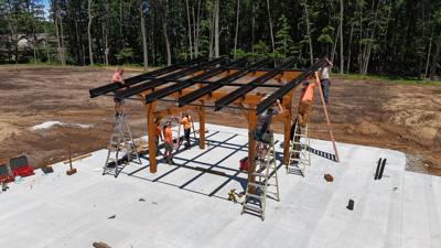 Solar canopy shelter installed at new Stevens Point park | News | wjfw.com