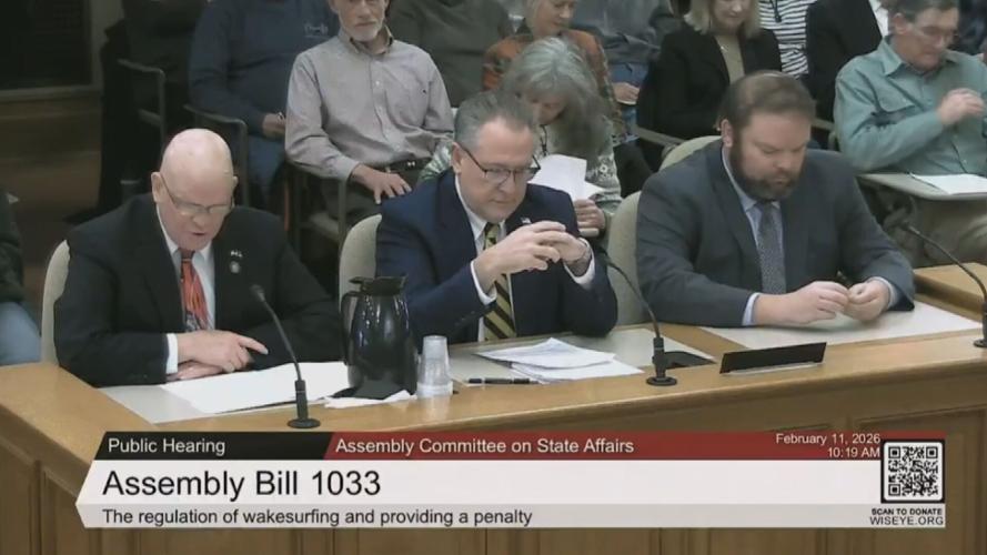 Bill regulating wake surfing introduced to Wisconsin lawmakers | News ...