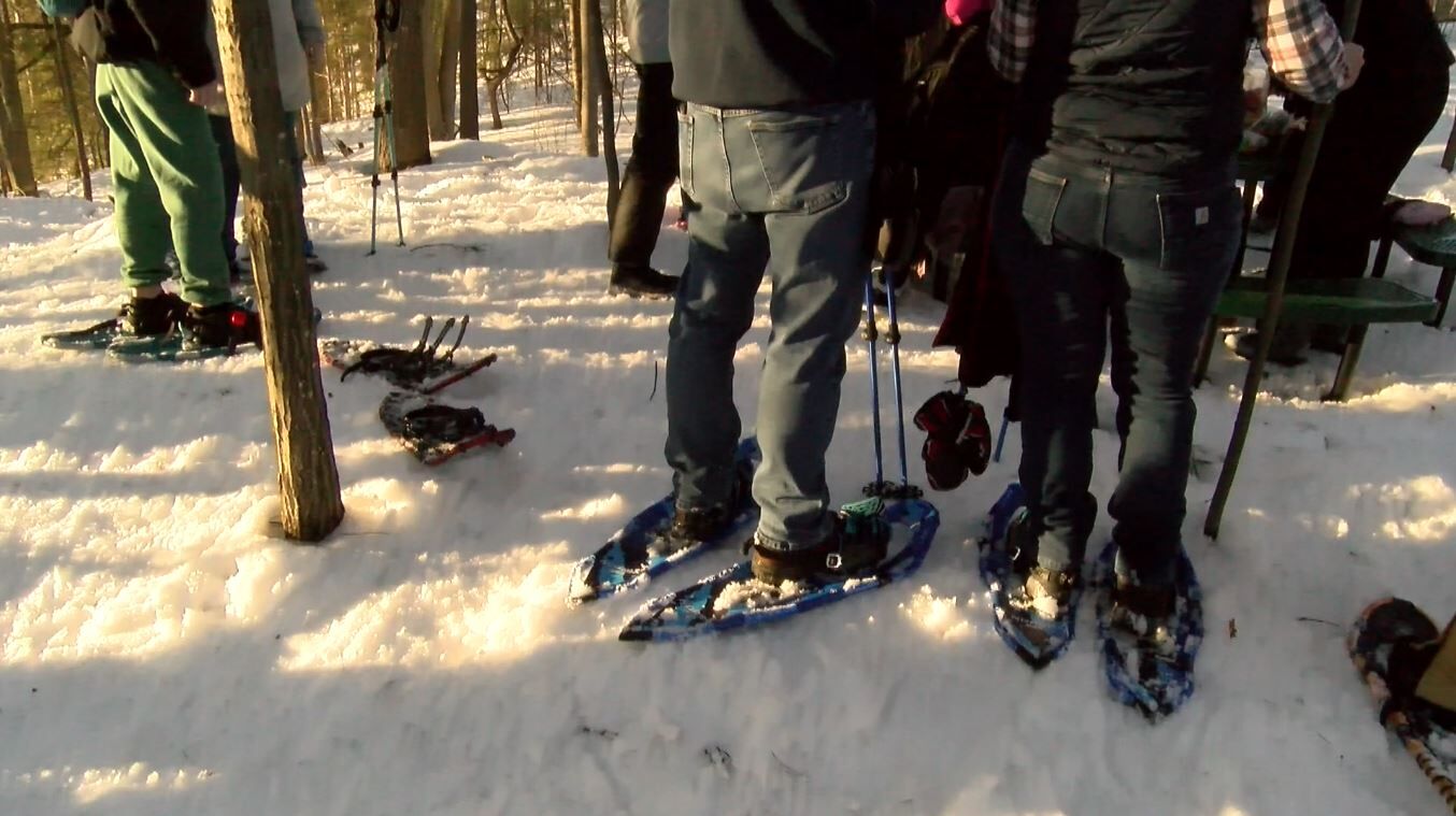 Winter fun in Rhinelander: Snowshoeing event brings people of all ages ...